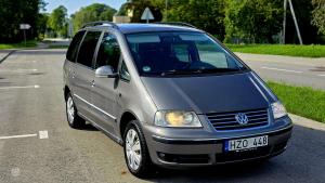 Grey Volkswagen Sharan 2007 in Siauliai, with an engine capacity of 1.97 L and mileage of 354 thousand km for 2300 €, photo 12 on AUTOMOTO.COM.LV