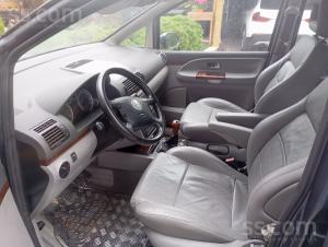Pelēks Volkswagen Sharan 2007 Daugavpils, ar dzinēja tilpumu 2.00 L un nobraukumu 284 tūkst. km par 3290 €, foto 8 vietnē AUTOMOTO.COM.LV