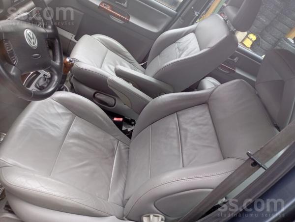 Pelēks Volkswagen Sharan 2007 Daugavpils, ar dzinēja tilpumu 2.00 L un nobraukumu 284 tūkst. km par 3290 €, foto 9 vietnē AUTOMOTO.COM.LV