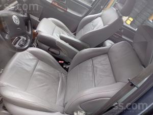 Pelēks Volkswagen Sharan 2007 Daugavpils, ar dzinēja tilpumu 2.00 L un nobraukumu 284 tūkst. km par 3290 €, foto 10 vietnē AUTOMOTO.COM.LV