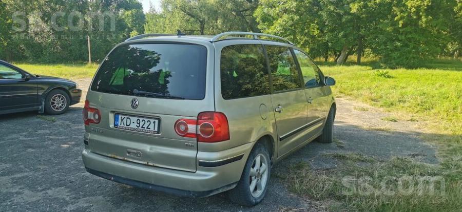 Pelēks Volkswagen Sharan 2007 Liepāja, ar dzinēja tilpumu 1.90 L un nobraukumu 417 tūkst. km par 1700 €, foto 10 vietnē AUTOMOTO.COM.LV