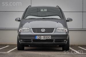 Серый Фольксваген Шаран 2007 в Рига, объемом двигателя 1.90 л и пробегом 500 тыс. км за 2990 €, фото 3 на AUTOMOTO.COM.LV