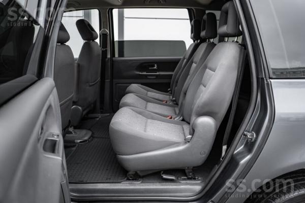 Pelēks Volkswagen Sharan 2007 Rīga, ar dzinēja tilpumu 1.90 L un nobraukumu 500 tūkst. km par 2990 €, foto 10 vietnē AUTOMOTO.COM.LV