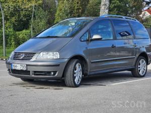 Grey Volkswagen Sharan 2007 in Valka, with an engine capacity of 2.00 L and mileage of 280 thousand km for 3900 €, photo 4 on AUTOMOTO.COM.LV