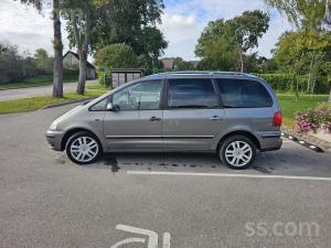 Grey Volkswagen Sharan 2007 in Valka, with an engine capacity of 2.00 L and mileage of 280 thousand km for 3900 €, photo 5 on AUTOMOTO.COM.LV