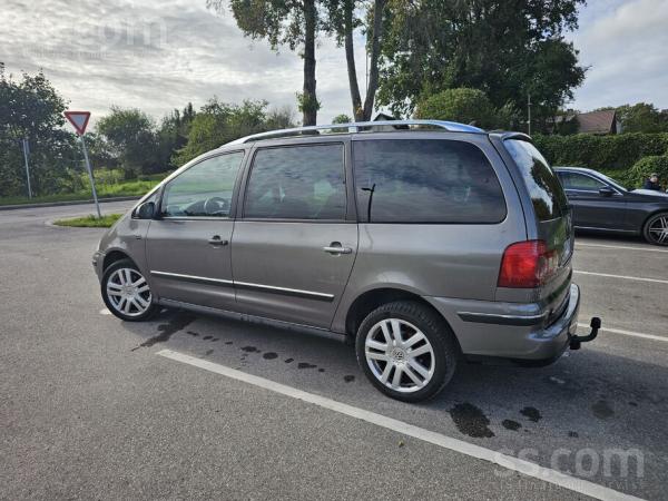 Pelēks Volkswagen Sharan 2007 Valka, ar dzinēja tilpumu 2.00 L un nobraukumu 280 tūkst. km par 3900 €, foto 6 vietnē AUTOMOTO.COM.LV