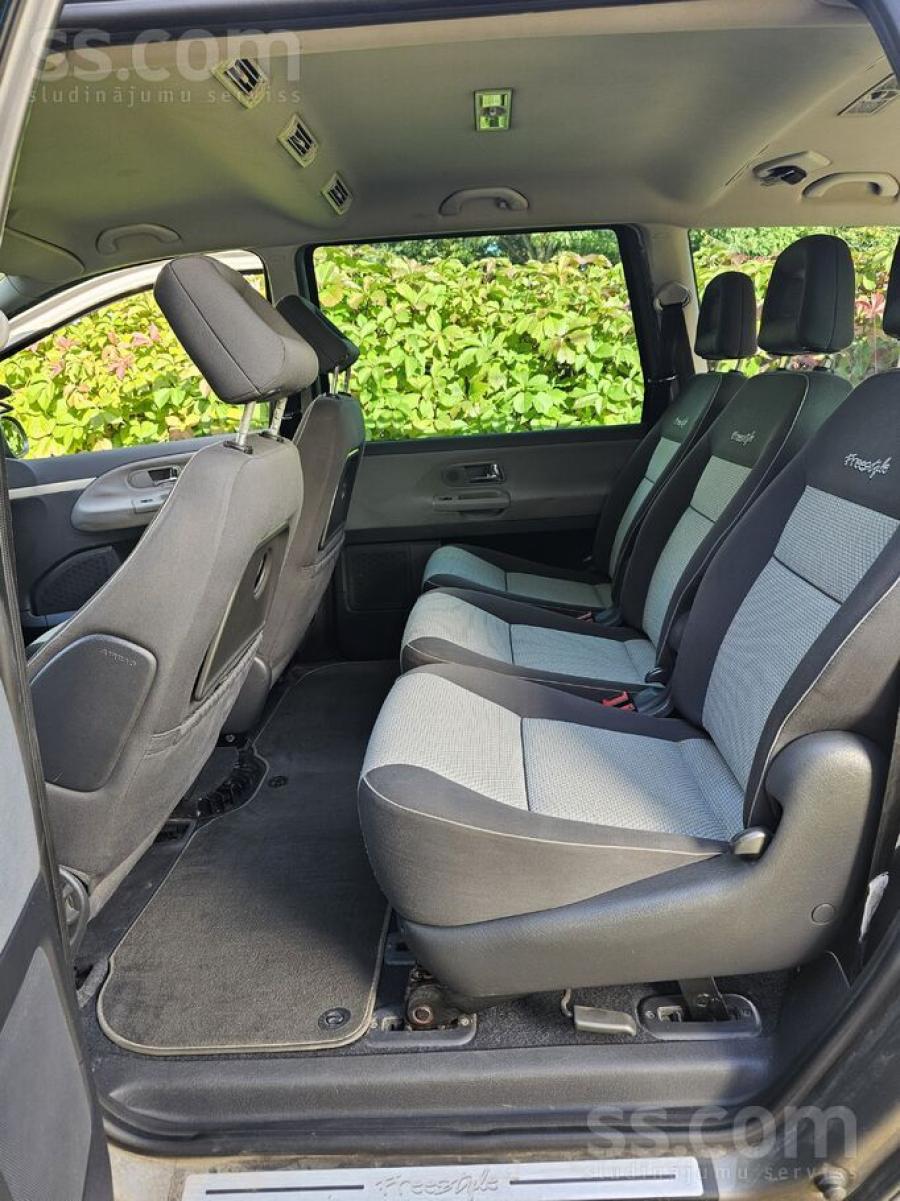 Grey Volkswagen Sharan 2007 in Valka, with an engine capacity of 2.00 L and mileage of 280 thousand km for 3900 €, photo 10 on AUTOMOTO.COM.LV