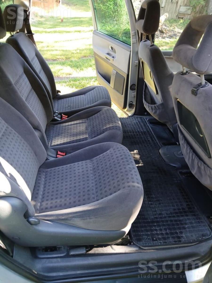 Pelēks Volkswagen Sharan 2007 Talsi, ar dzinēja tilpumu 2.00 L un nobraukumu 284 tūkst. km par 3000 €, foto 10 vietnē AUTOMOTO.COM.LV