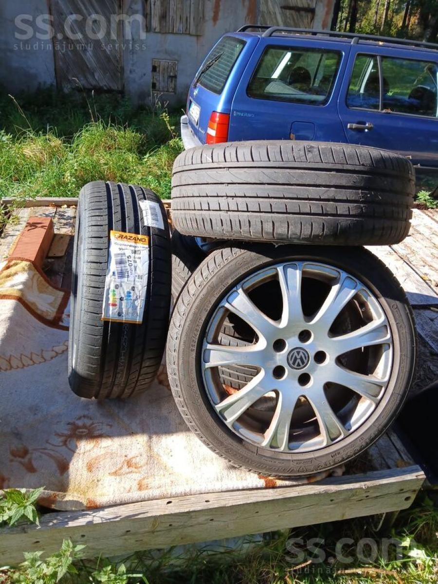 Pelēks Volkswagen Sharan 2007 Talsi, ar dzinēja tilpumu 2.00 L un nobraukumu 284 tūkst. km par 3000 €, foto 15 vietnē AUTOMOTO.COM.LV