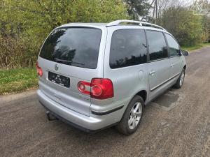 Grey Volkswagen Sharan 2007 in Ignalina, with an engine capacity of 2.00 L and mileage of 268 thousand km for 3300 €, photo 8 on AUTOMOTO.COM.LV