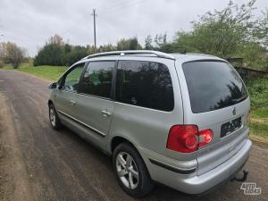 Grey Volkswagen Sharan 2007 in Ignalina, with an engine capacity of 2.00 L and mileage of 268 thousand km for 3300 €, photo 9 on AUTOMOTO.COM.LV