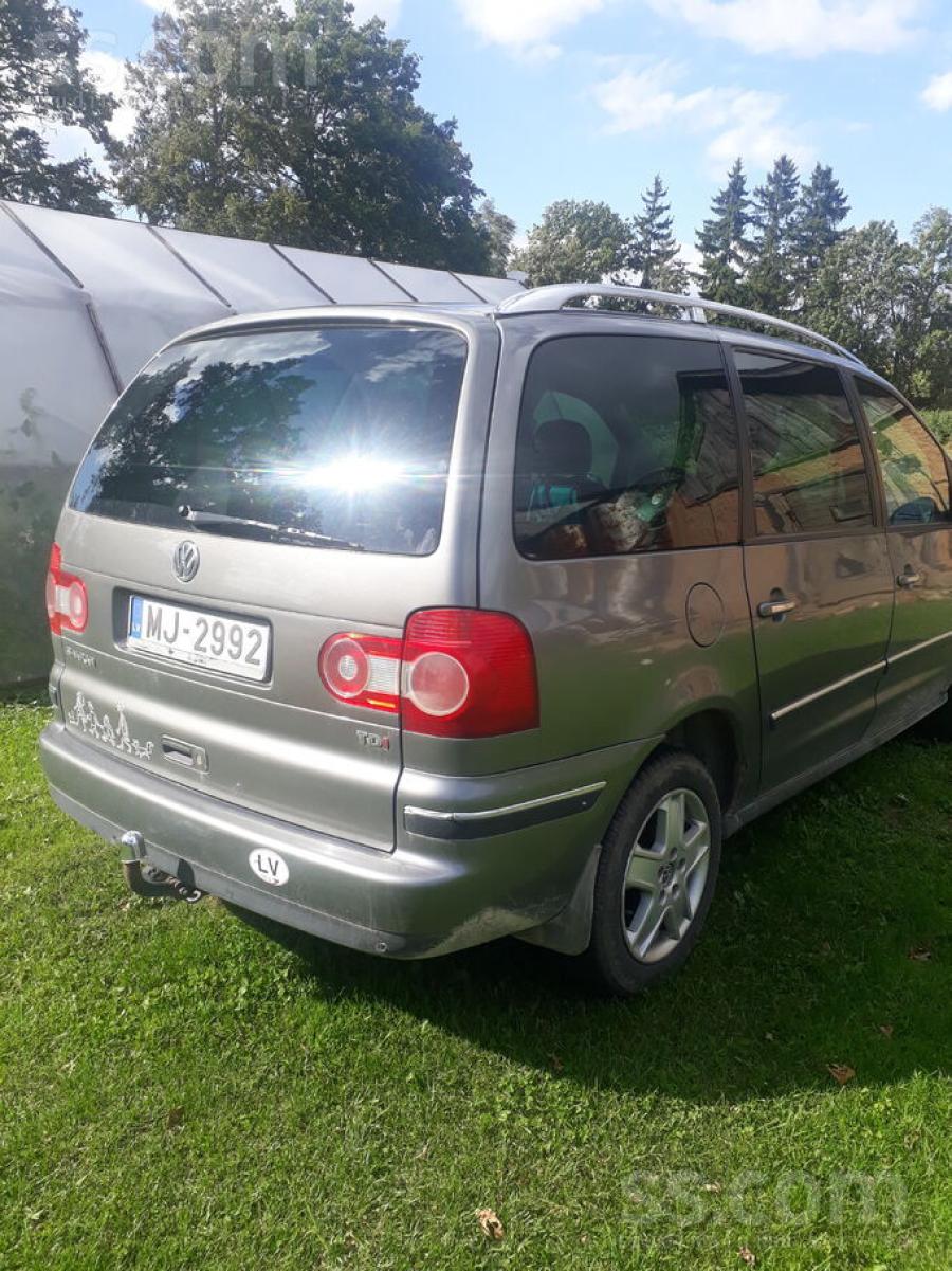 Pelēks Volkswagen Sharan 2008 Jelgava, ar dzinēja tilpumu 1.90 L un nobraukumu 204 tūkst. km par 3200 €, foto 1 vietnē AUTOMOTO.COM.LV