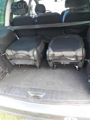 Pelēks Volkswagen Sharan 2008 Jelgava, ar dzinēja tilpumu 1.90 L un nobraukumu 204 tūkst. km par 3200 €, foto 9 vietnē AUTOMOTO.COM.LV