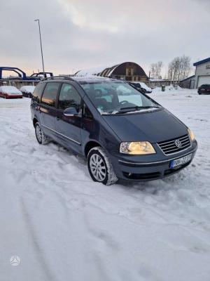 Grey Volkswagen Sharan 2008 in Marijampole, with an engine capacity of 1.90 L and mileage of 278 thousand km for 4300 €, photo 2 on AUTOMOTO.COM.LV