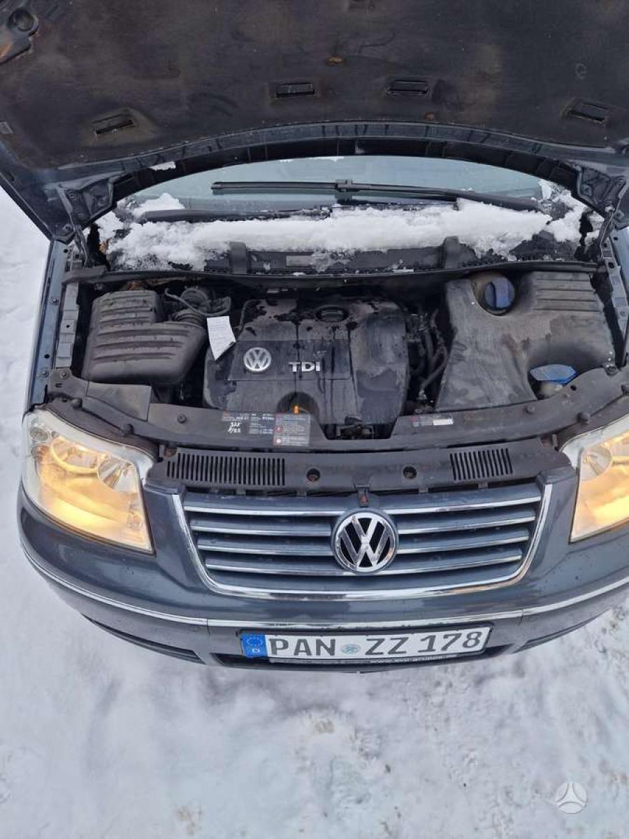 Grey Volkswagen Sharan 2008 in Marijampole, with an engine capacity of 1.90 L and mileage of 278 thousand km for 4300 €, photo 10 on AUTOMOTO.COM.LV