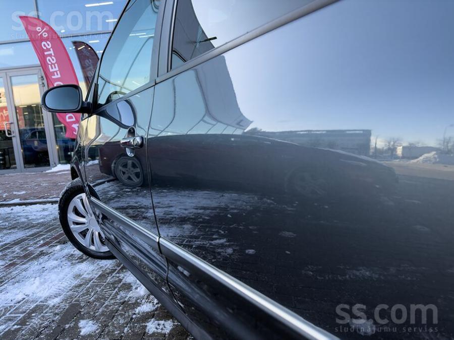 Pelēks Volkswagen Sharan 2008 Rīga, ar dzinēja tilpumu 2.00 L un nobraukumu 395 tūkst. km par 3950 €, foto 4 vietnē AUTOMOTO.COM.LV