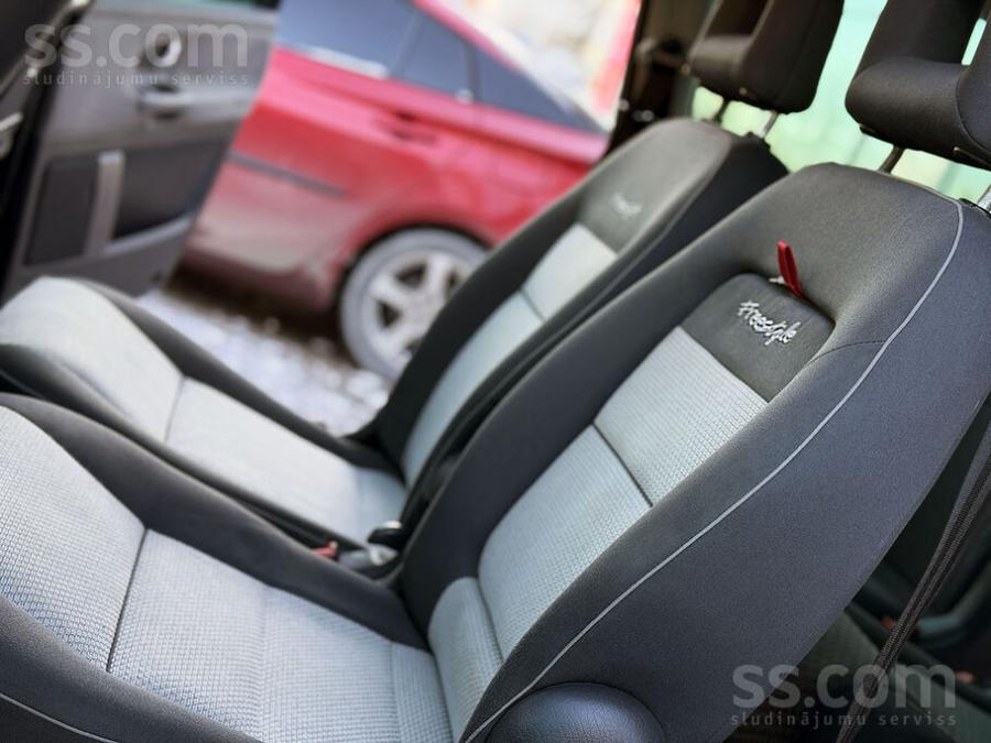 Pelēks Volkswagen Sharan 2008 Rīga, ar dzinēja tilpumu 2.00 L un nobraukumu 395 tūkst. km par 3950 €, foto 10 vietnē AUTOMOTO.COM.LV