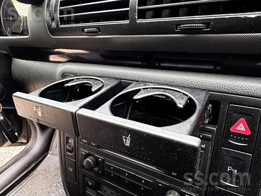Pelēks Volkswagen Sharan 2008 Rīga, ar dzinēja tilpumu 2.00 L un nobraukumu 250 tūkst. km par 5690 €, foto 12 vietnē AUTOMOTO.COM.LV