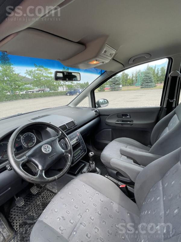 Grey Volkswagen Sharan 2008 in Jelgava, with an engine capacity of 1.90 L and mileage of 311 thousand km for 3100 €, photo 8 on AUTOMOTO.COM.LV