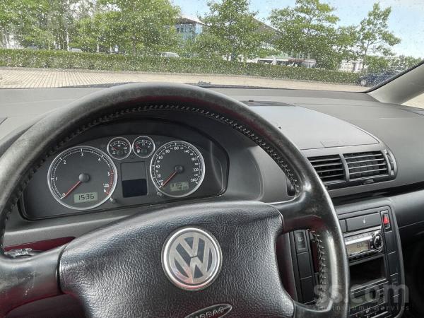Grey Volkswagen Sharan 2008 in Jelgava, with an engine capacity of 1.90 L and mileage of 311 thousand km for 3100 €, photo 9 on AUTOMOTO.COM.LV
