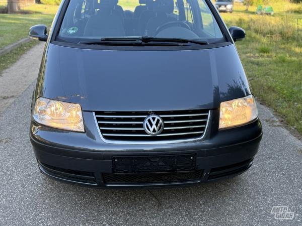 Pelēks Volkswagen Sharan 2008 Utena, ar dzinēja tilpumu 1.90 L un nobraukumu 290 tūkst. km par 3800 €, foto 3 vietnē AUTOMOTO.COM.LV