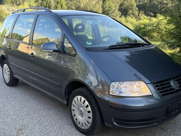Pelēks Volkswagen Sharan 2008 Utena, ar dzinēja tilpumu 1.90 L un nobraukumu 290 tūkst. km par 3800 €, foto 4 vietnē AUTOMOTO.COM.LV