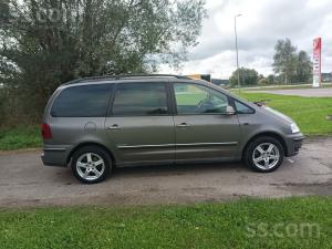 Pelēks Volkswagen Sharan 2008 Rīga, ar dzinēja tilpumu 2.00 L un nobraukumu 292 tūkst. km par 3200 €, foto 6 vietnē AUTOMOTO.COM.LV
