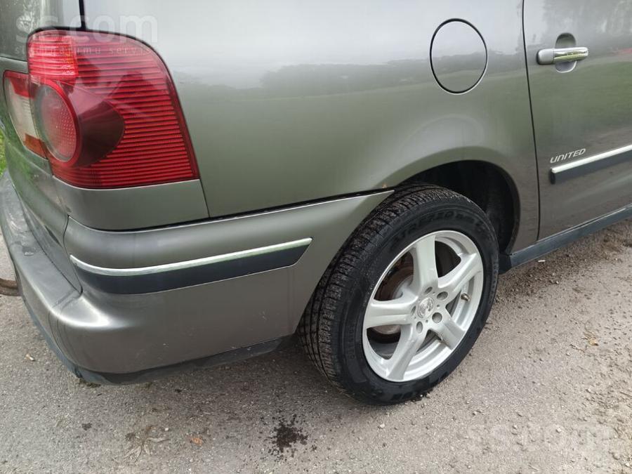 Pelēks Volkswagen Sharan 2008 Rīga, ar dzinēja tilpumu 2.00 L un nobraukumu 292 tūkst. km par 3200 €, foto 7 vietnē AUTOMOTO.COM.LV