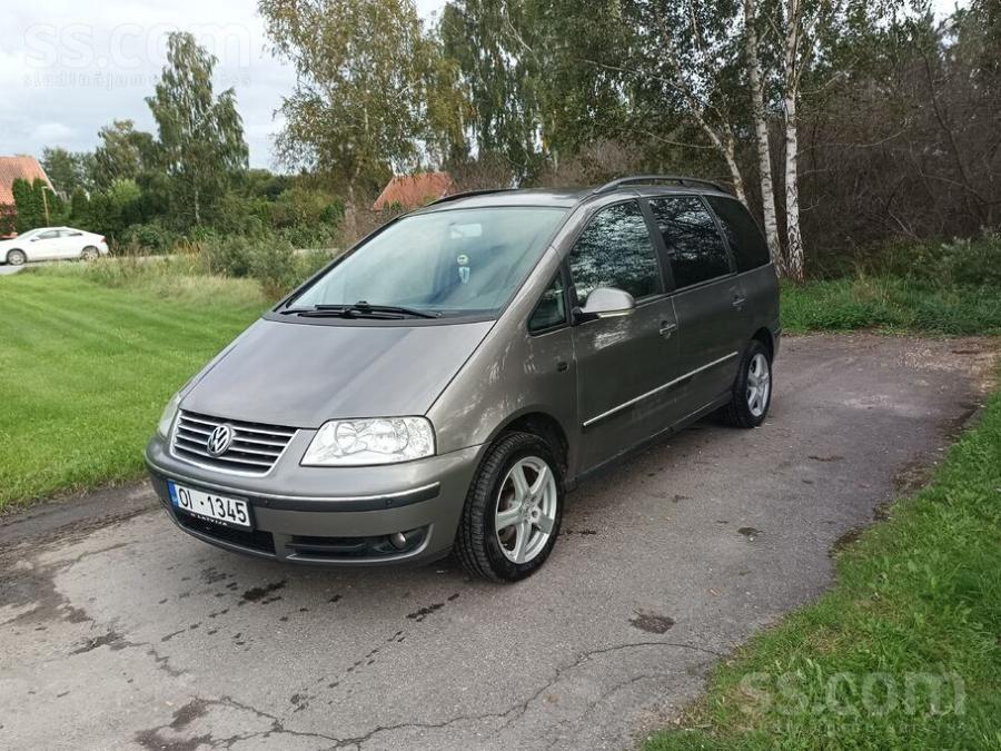 Pelēks Volkswagen Sharan 2008 Rīga, ar dzinēja tilpumu 2.00 L un nobraukumu 292 tūkst. km par 3200 €, foto 12 vietnē AUTOMOTO.COM.LV
