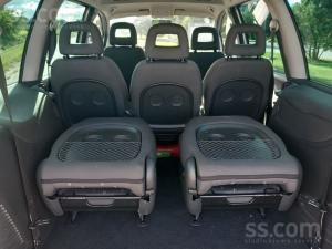 Grey Volkswagen Sharan 2008 in Riga, with an engine capacity of 1.90 L and mileage of 330 thousand km for 2300 €, photo 5 on AUTOMOTO.COM.LV