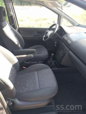 Grey Volkswagen Sharan 2008 in Riga, with an engine capacity of 1.90 L and mileage of 330 thousand km for 2300 €, photo 8 on AUTOMOTO.COM.LV
