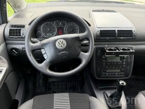 Pelēks Volkswagen Sharan 2009 Rīga, ar dzinēja tilpumu 2.00 L un nobraukumu 0 tūkst. km par 2700 €, foto 4 vietnē AUTOMOTO.COM.LV