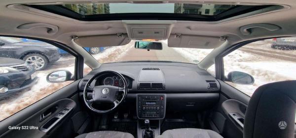 Pelēks Volkswagen Sharan 2009 Viļņa, ar dzinēja tilpumu 1.90 L un nobraukumu 287 tūkst. km par 3700 €, foto 11 vietnē AUTOMOTO.COM.LV
