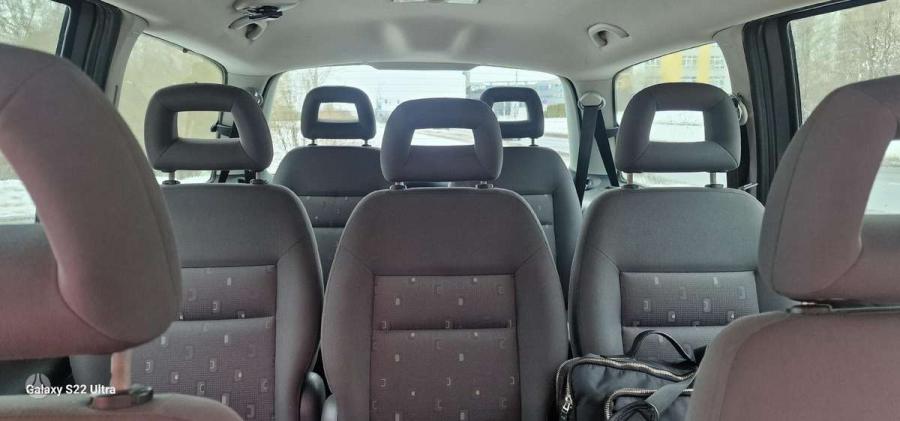 Pelēks Volkswagen Sharan 2009 Viļņa, ar dzinēja tilpumu 1.90 L un nobraukumu 287 tūkst. km par 3700 €, foto 13 vietnē AUTOMOTO.COM.LV