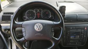 Grey Volkswagen Sharan 2009 in Marijampole, with an engine capacity of 2.00 L and mileage of 262 thousand km for 4450 €, photo 18 on AUTOMOTO.COM.LV