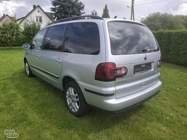 Pelēks Volkswagen Sharan 2009 Vilkaviškis, ar dzinēja tilpumu 2.00 L un nobraukumu 294 tūkst. km par 3800 €, foto 7 vietnē AUTOMOTO.COM.LV