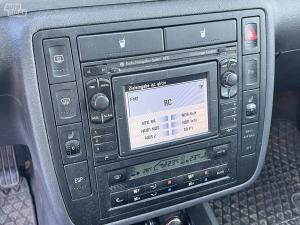 Pelēks Volkswagen Sharan 2009 Marijampole, ar dzinēja tilpumu 2.00 L un nobraukumu 228 tūkst. km par 3950 €, foto 15 vietnē AUTOMOTO.COM.LV