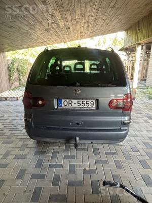 Grey Volkswagen Sharan 2009 in Riga, with an engine capacity of 1.90 L and mileage of 320 thousand km for 4450 €, photo 16 on AUTOMOTO.COM.LV