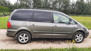 Pelēks Volkswagen Sharan 2009 Rīga, ar dzinēja tilpumu 2.00 L un nobraukumu 264 tūkst. km par 4100 €, foto 4 vietnē AUTOMOTO.COM.LV