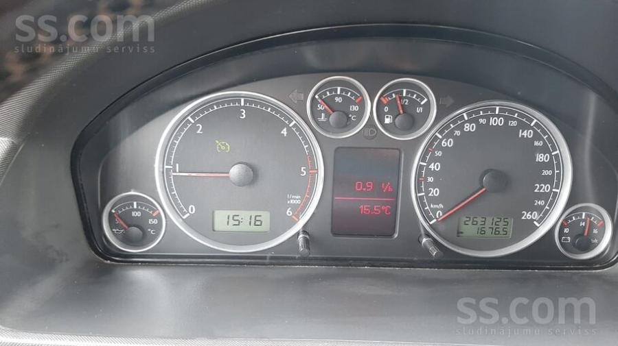 Pelēks Volkswagen Sharan 2009 Rīga, ar dzinēja tilpumu 2.00 L un nobraukumu 264 tūkst. km par 4100 €, foto 8 vietnē AUTOMOTO.COM.LV