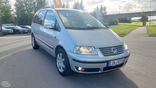 Pelēks Volkswagen Sharan 2009 Kauņa, ar dzinēja tilpumu 2.00 L un nobraukumu 278 tūkst. km par 3650 €, foto 4 vietnē AUTOMOTO.COM.LV