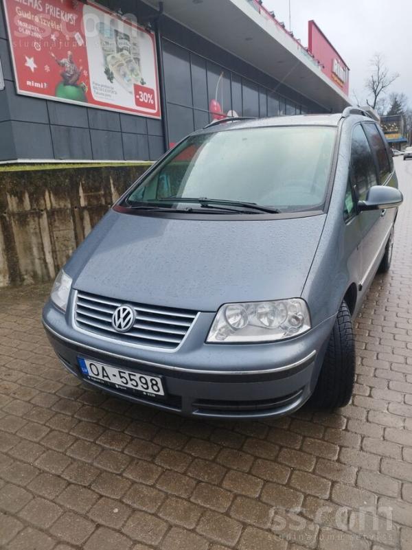 Pelēks Volkswagen Sharan 2010 Rēzekne, ar dzinēja tilpumu 1.90 L un nobraukumu 315 tūkst. km par 3500 €, foto 1 vietnē AUTOMOTO.COM.LV