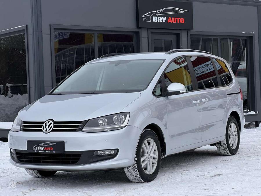 Grey Volkswagen Sharan 2010 in Kedainiai, with an engine capacity of 1.39 L and mileage of 207 thousand km for 6700 €, photo 1 on AUTOMOTO.COM.LV
