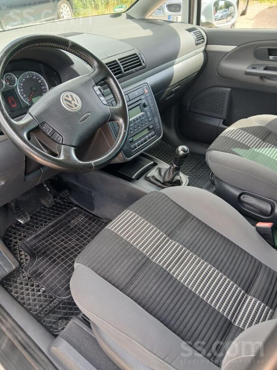 Grey Volkswagen Sharan 2010 in Riga, with an engine capacity of 2.00 L and mileage of 0 thousand km for 3850 €, photo 10 on AUTOMOTO.COM.LV