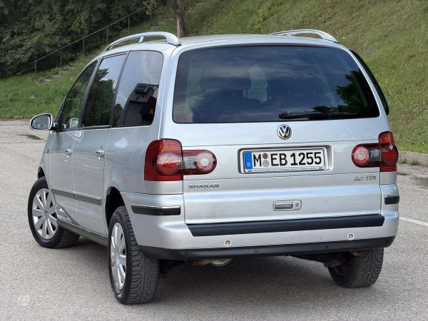 Pelēks Volkswagen Sharan 2010 Jonava, ar dzinēja tilpumu 1.97 L un nobraukumu 285 tūkst. km par 4399 €, foto 7 vietnē AUTOMOTO.COM.LV