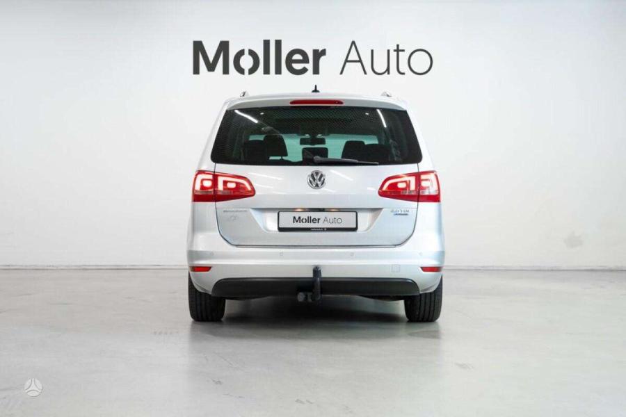 Pelēks Volkswagen Sharan 2010 Viļņa, ar dzinēja tilpumu 2.00 L un nobraukumu 363 tūkst. km par 6500 €, foto 7 vietnē AUTOMOTO.COM.LV