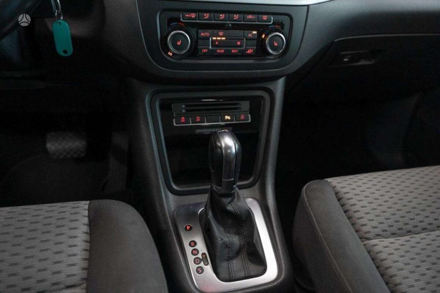 Pelēks Volkswagen Sharan 2010 Viļņa, ar dzinēja tilpumu 2.00 L un nobraukumu 363 tūkst. km par 6500 €, foto 17 vietnē AUTOMOTO.COM.LV