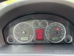 Grey Volkswagen Sharan 2010 in Rezekne, with an engine capacity of 2.00 L and mileage of 285 thousand km for 4850 €, photo 13 on AUTOMOTO.COM.LV