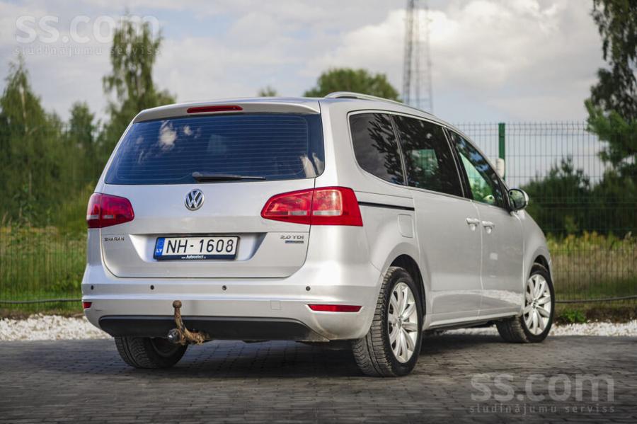 Grey Volkswagen Sharan 2010 in Riga, with an engine capacity of 2.00 L and mileage of 343 thousand km for 5890 €, photo 7 on AUTOMOTO.COM.LV
