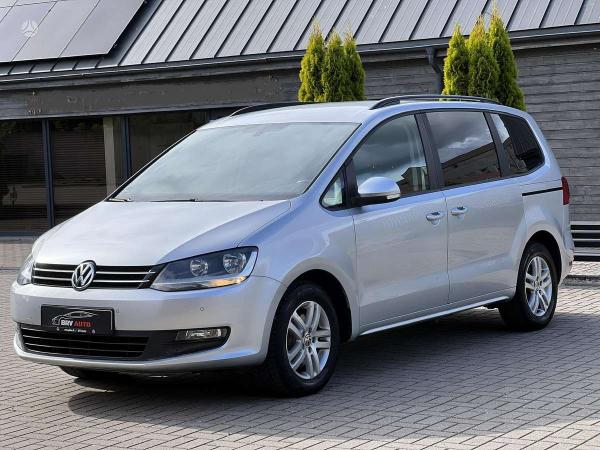 Grey Volkswagen Sharan 2010 in Kedainiai, with an engine capacity of 1.39 L and mileage of 207 thousand km for 5850 €, photo 1 on AUTOMOTO.COM.LV